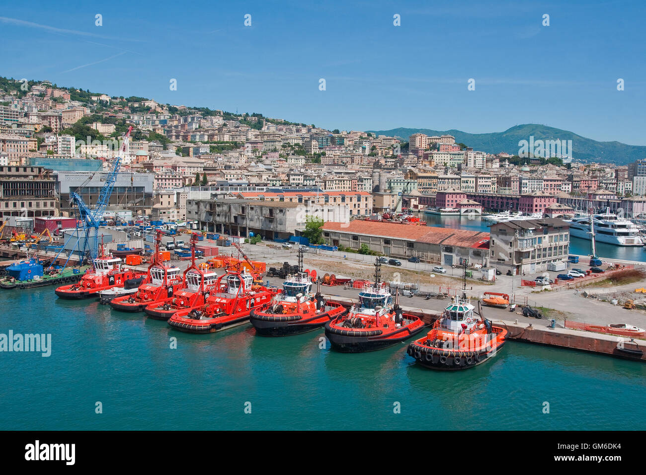 Harbour tugs hi-res stock photography and images - Alamy