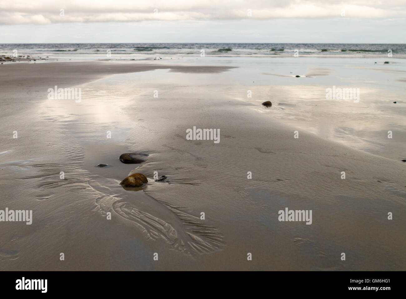 Wet Sand Reflection Stock Photos & Wet Sand Reflection Stock Images - Alamy