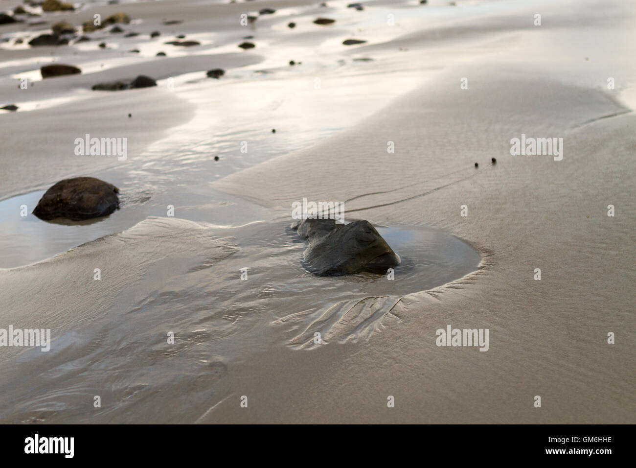 Water around stones hi-res stock photography and images - Alamy
