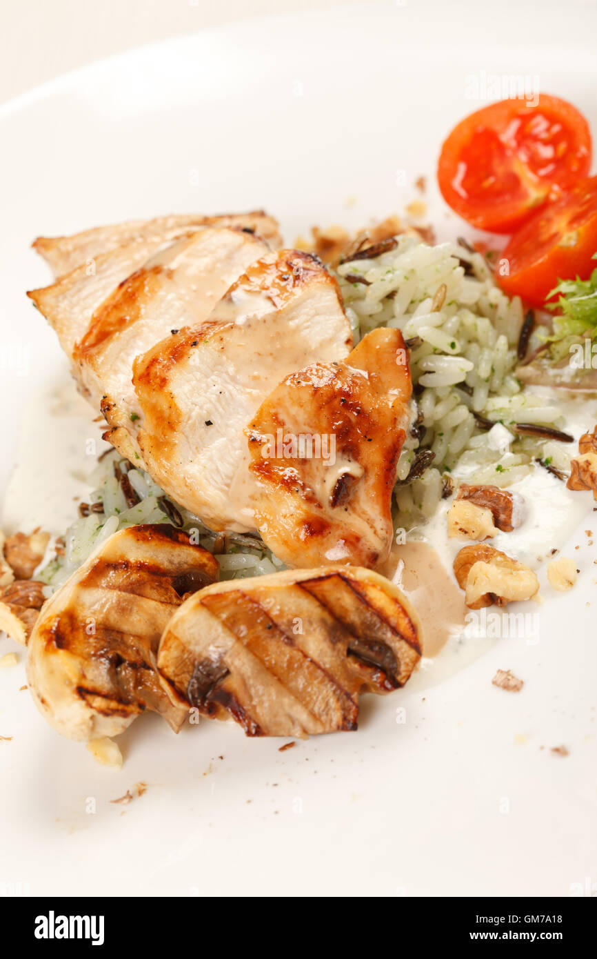 Cut the chicken fillet hi-res stock photography and images - Alamy