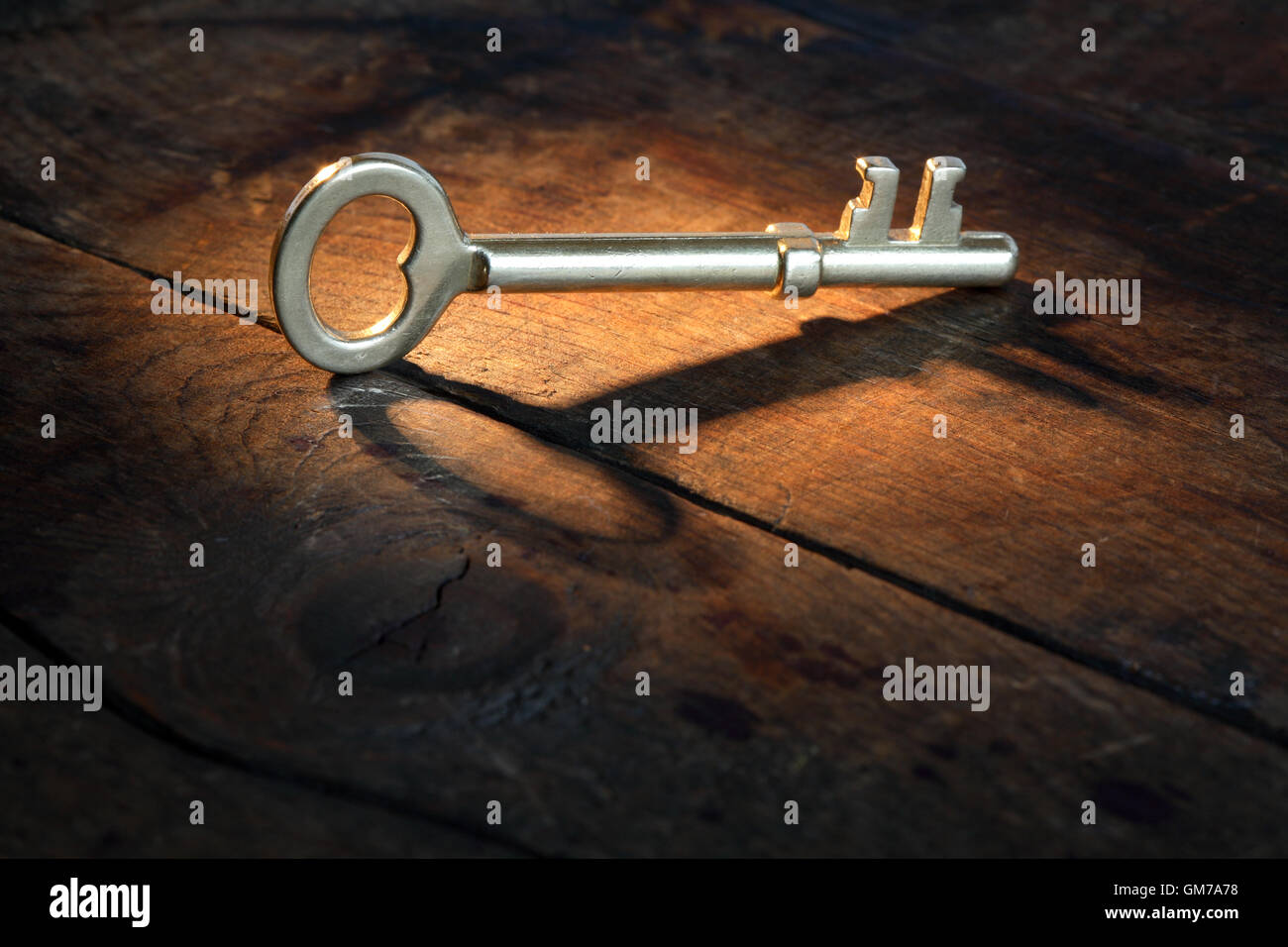 Golden security lock hi-res stock photography and images - Alamy