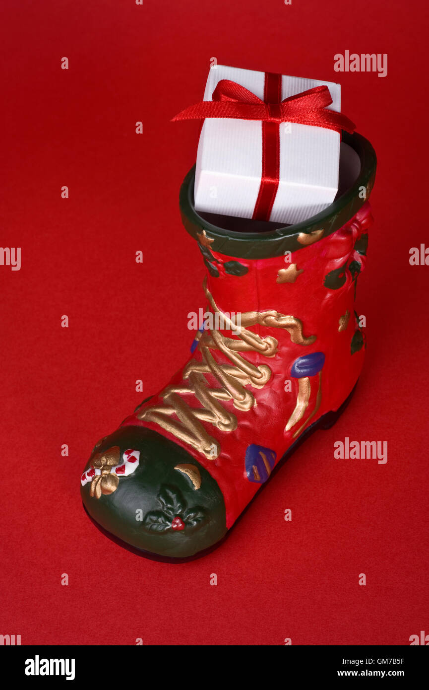 Shoe box present hi-res stock photography and images - Alamy