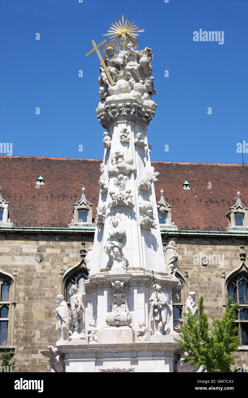 Baroque column of saint trinity hi-res stock photography and images - Alamy