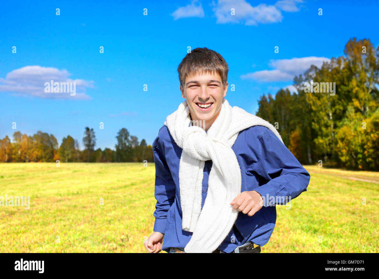 young man running Stock Photo - Alamy