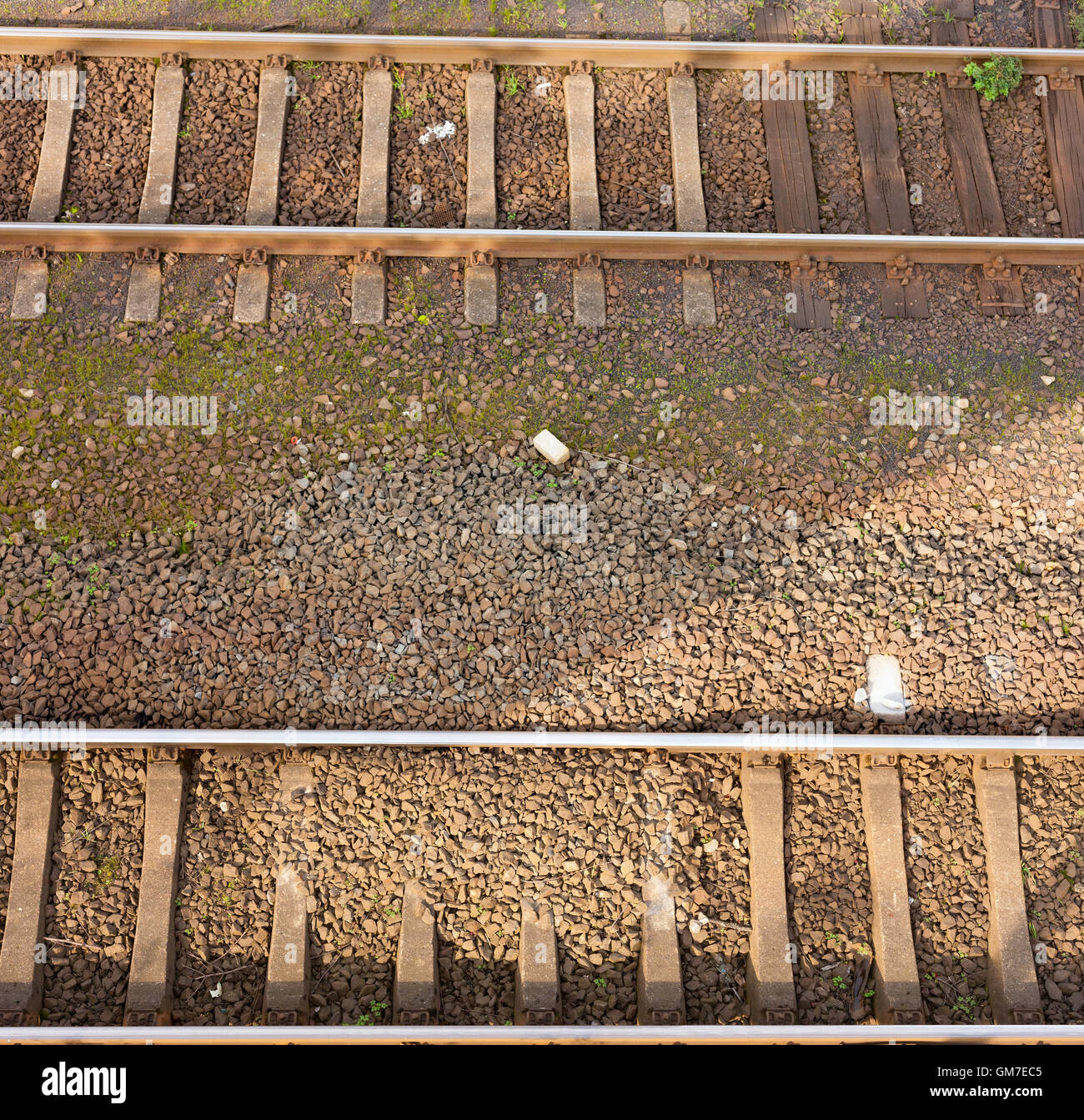 Pattern direction parallel hi-res stock photography and images - Alamy