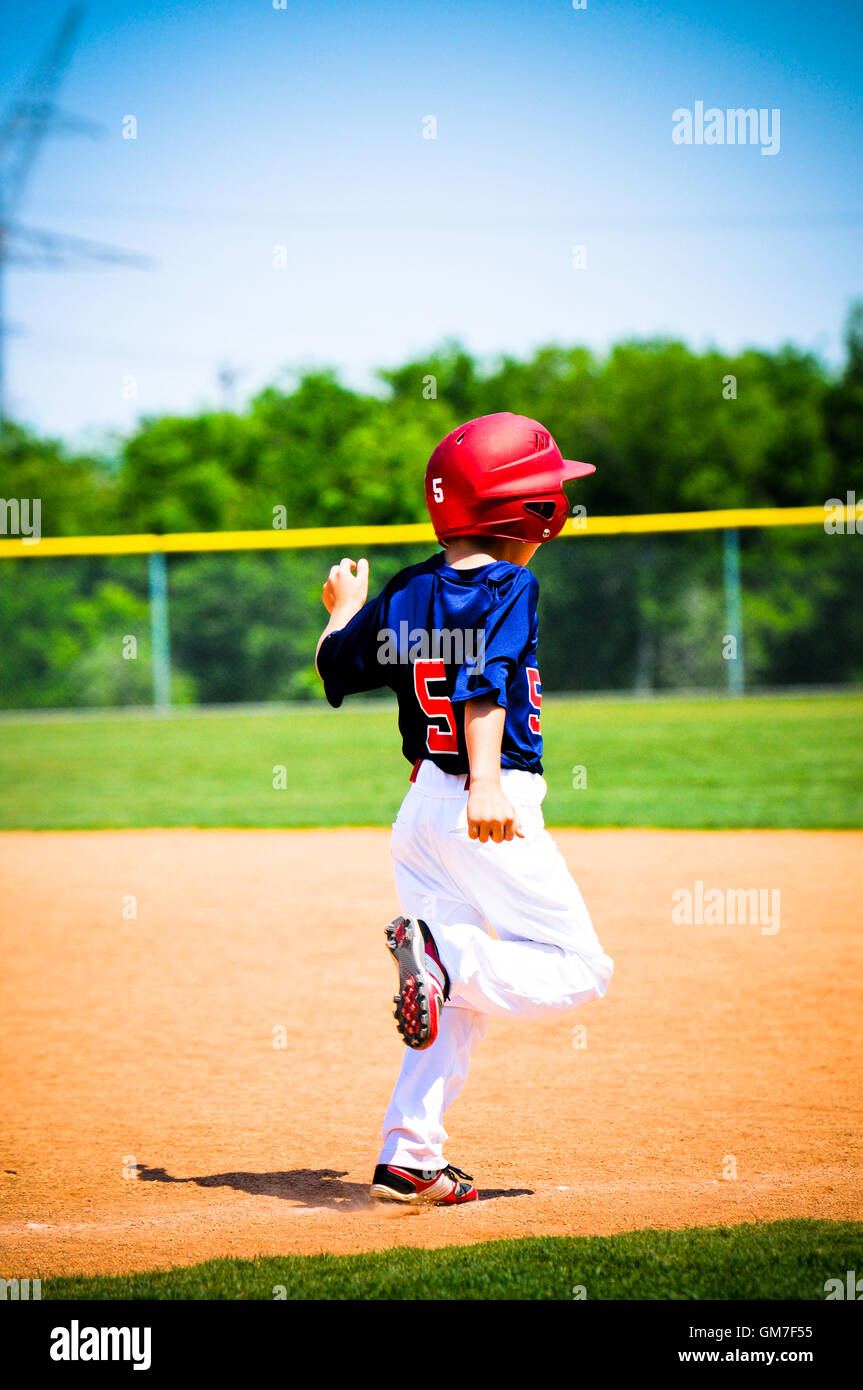 Baseball cleats hi-res stock photography and images - Alamy