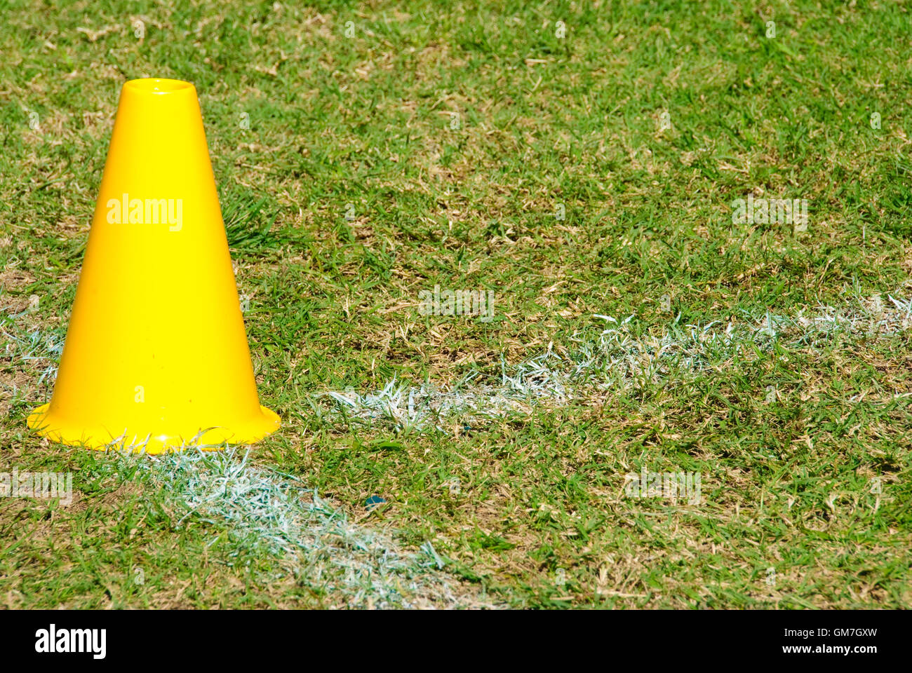 American football field markings hi-res stock photography and images ...