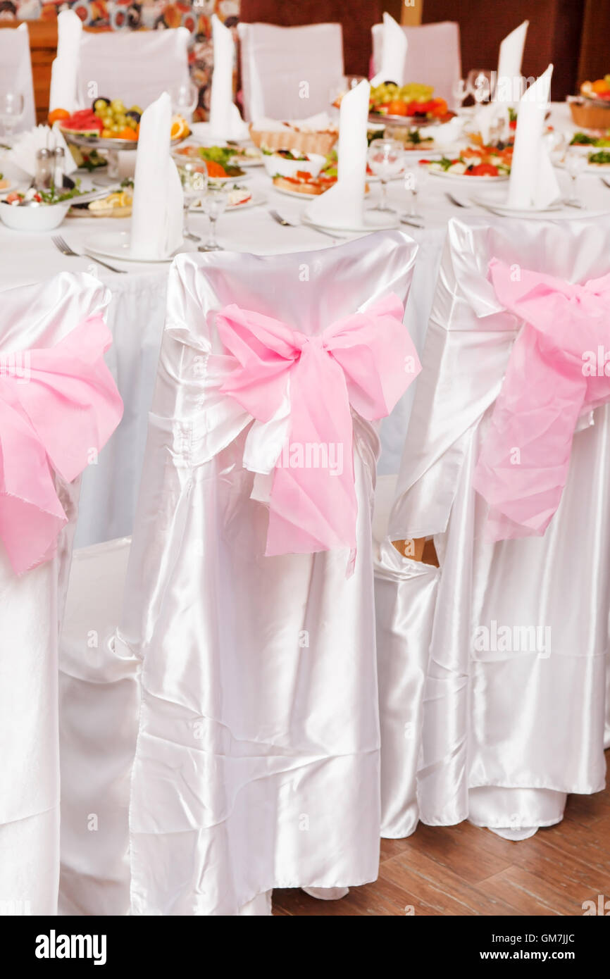 Wedding table setting Stock Photo - Alamy