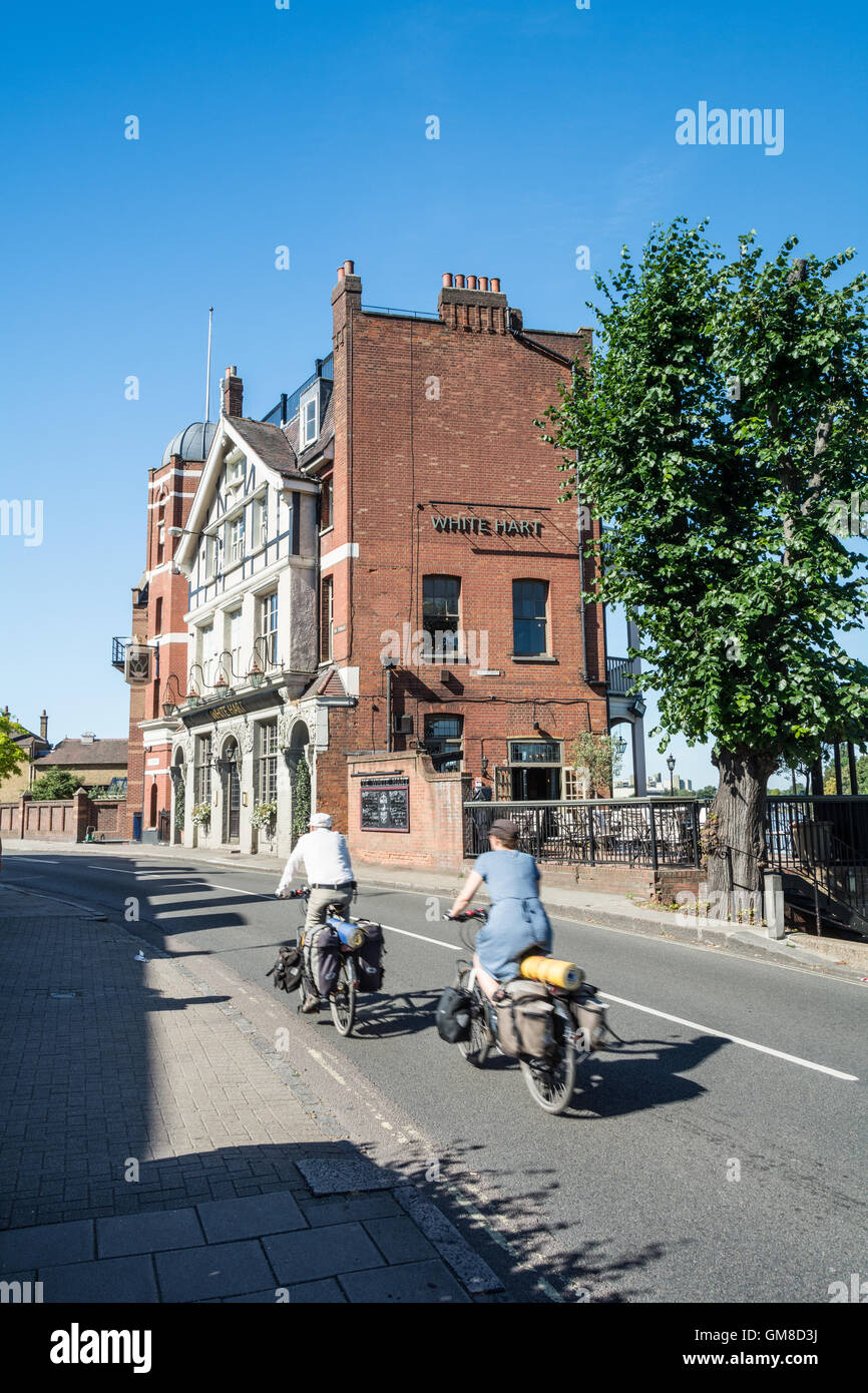 The White Hart in Barnes, a classic contemporary pub on the River ...