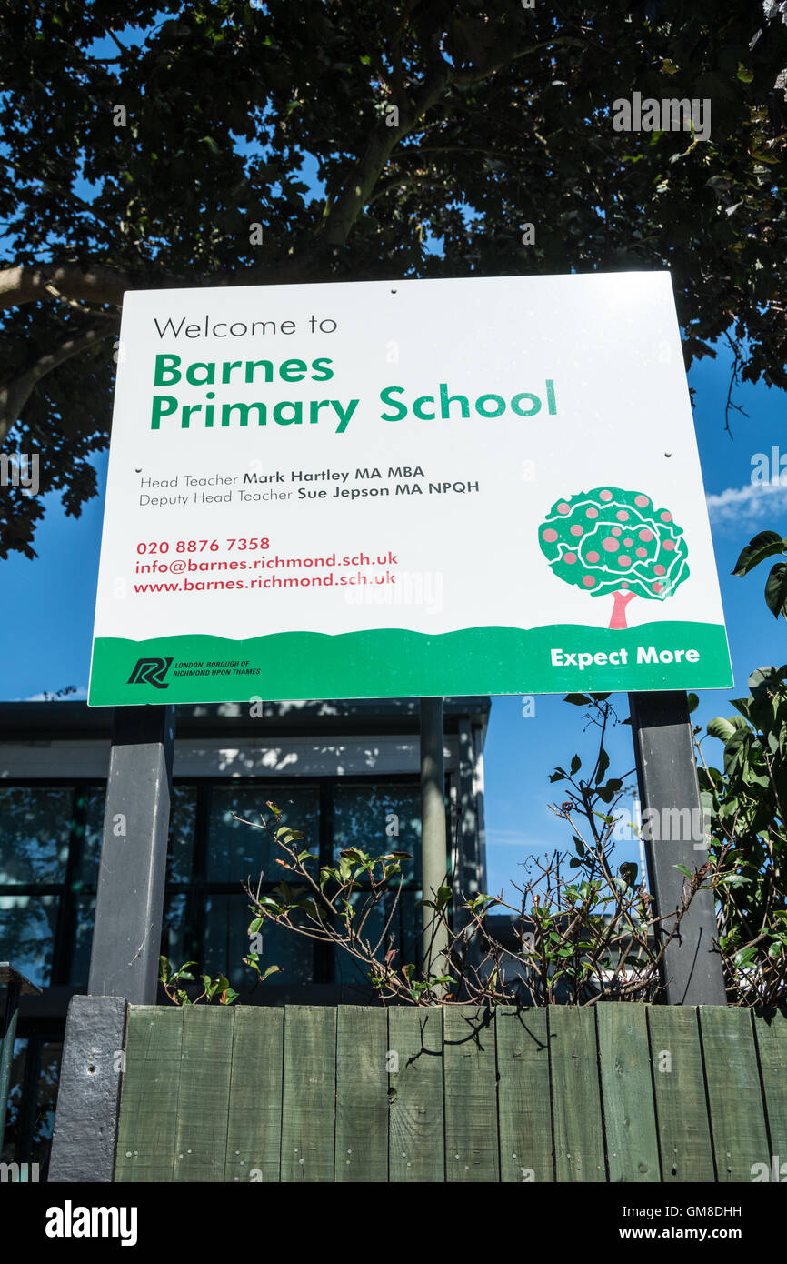 Signage outside Barnes Primary School, Cross Street, London, SW13 ...