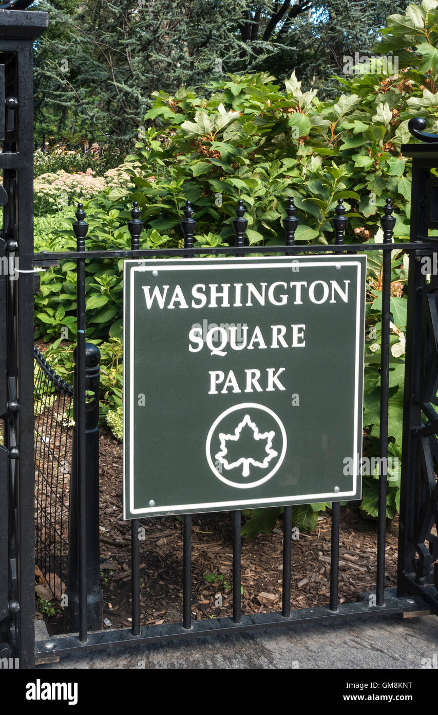 Washington village sign hi-res stock photography and images - Alamy