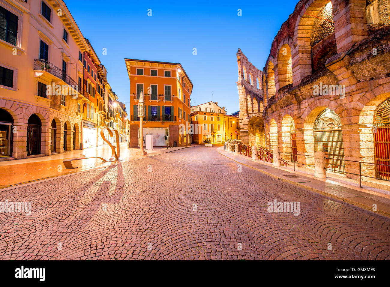 Verona amphitheatre night hi-res stock photography and images - Alamy