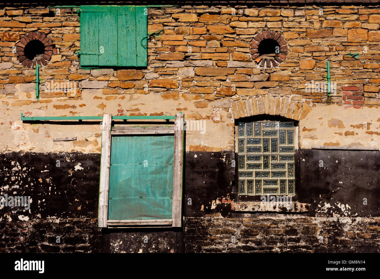 Historic stone wall Stock Photo - Alamy