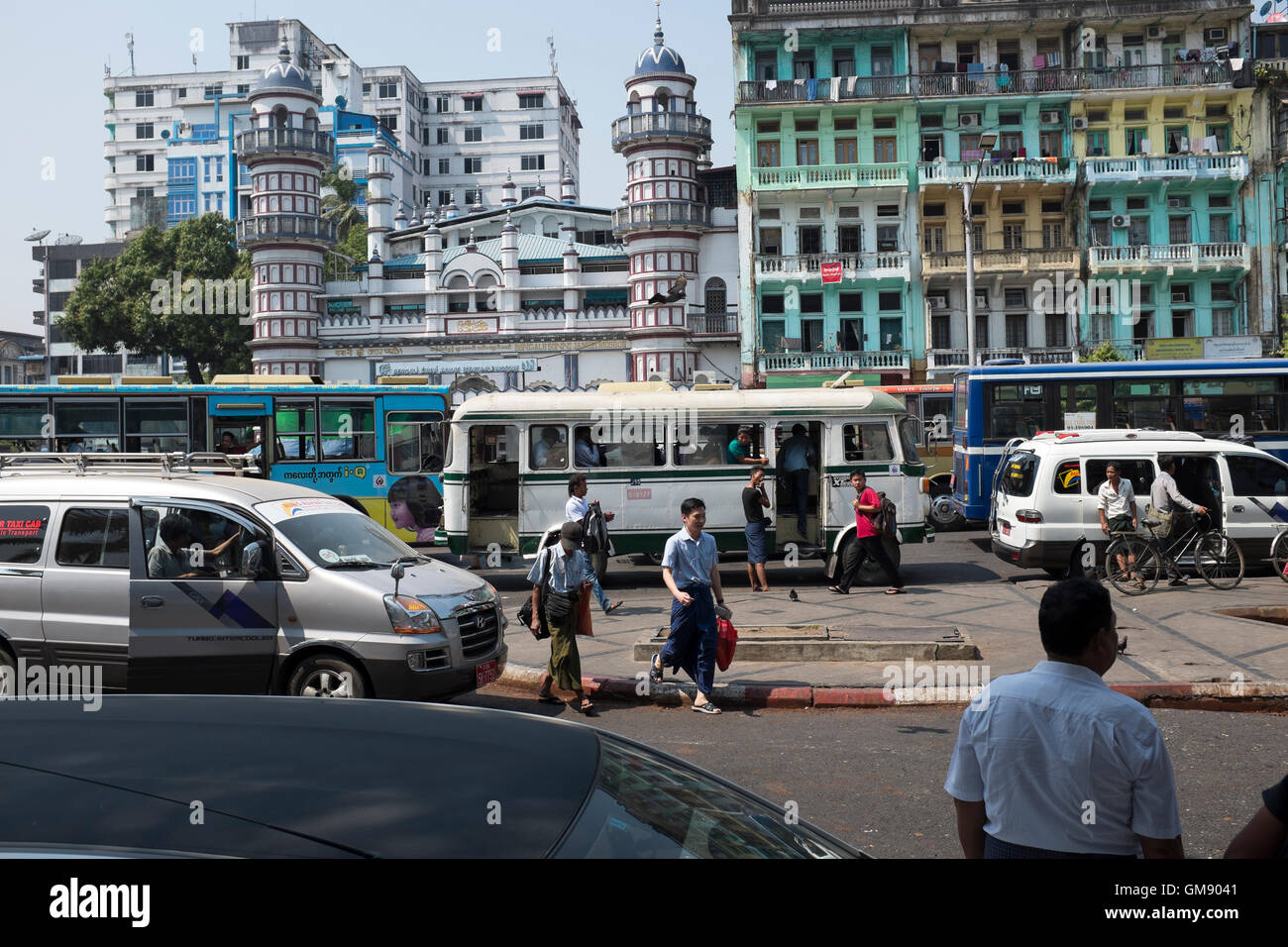 Downtown buses hi-res stock photography and images - Alamy