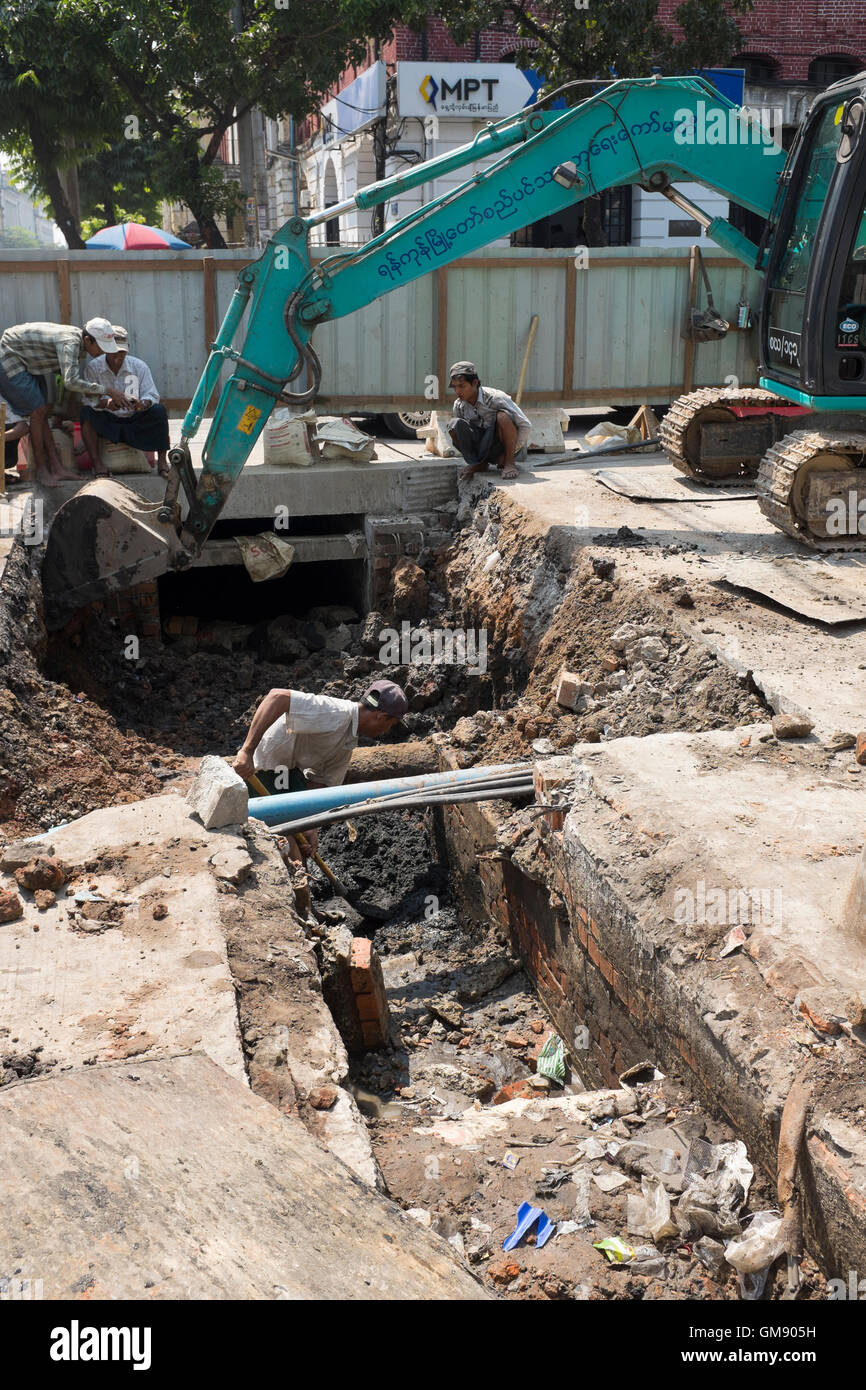 Construction Site and Building Works Yangon Myanmar Stock Photo - Alamy