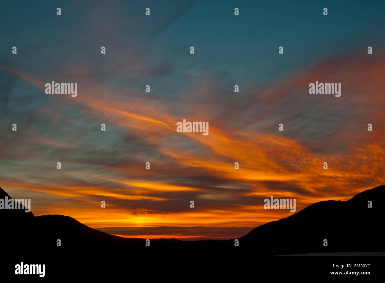 sunset over crummock water, cumbria, Lake district, england Stock Photo ...