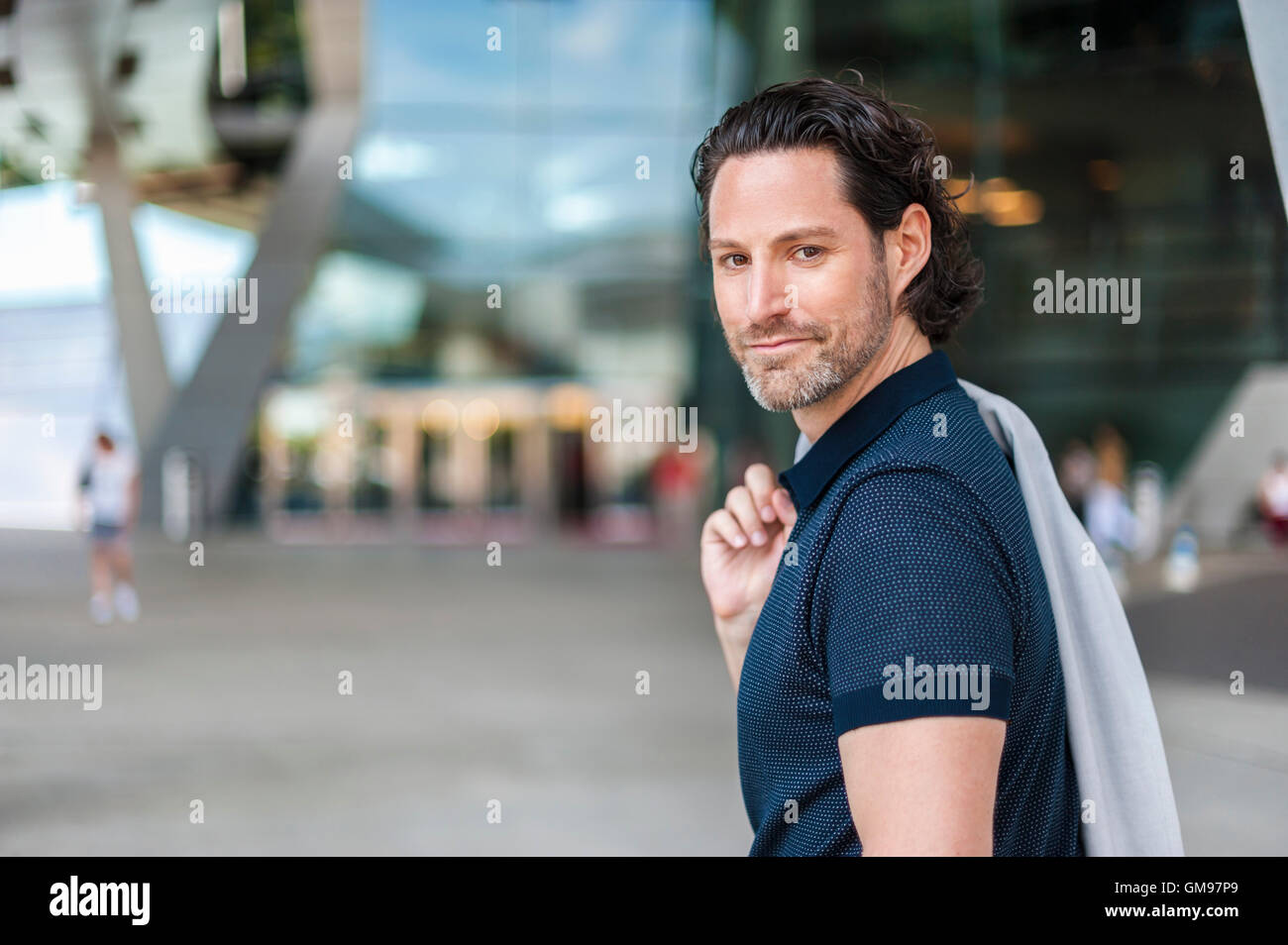 Portrait of confident businessman Stock Photo - Alamy