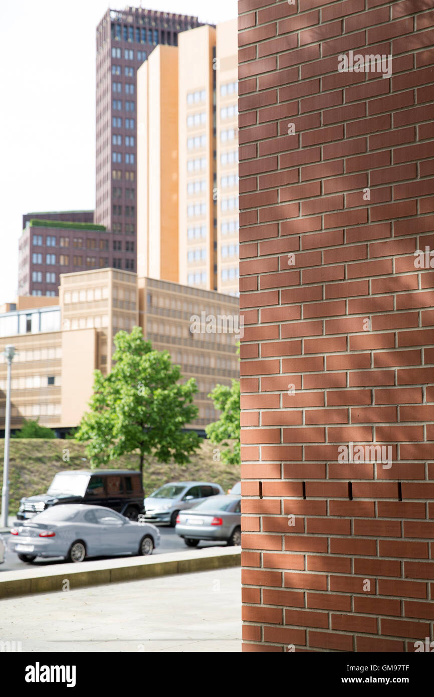 Corner of a brick house Stock Photo - Alamy