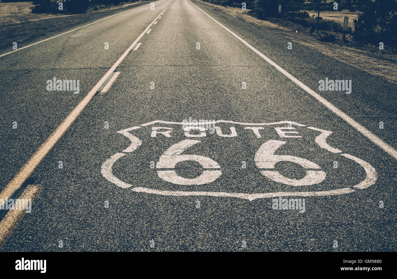 Route 66 road marking route hi-res stock photography and images - Alamy