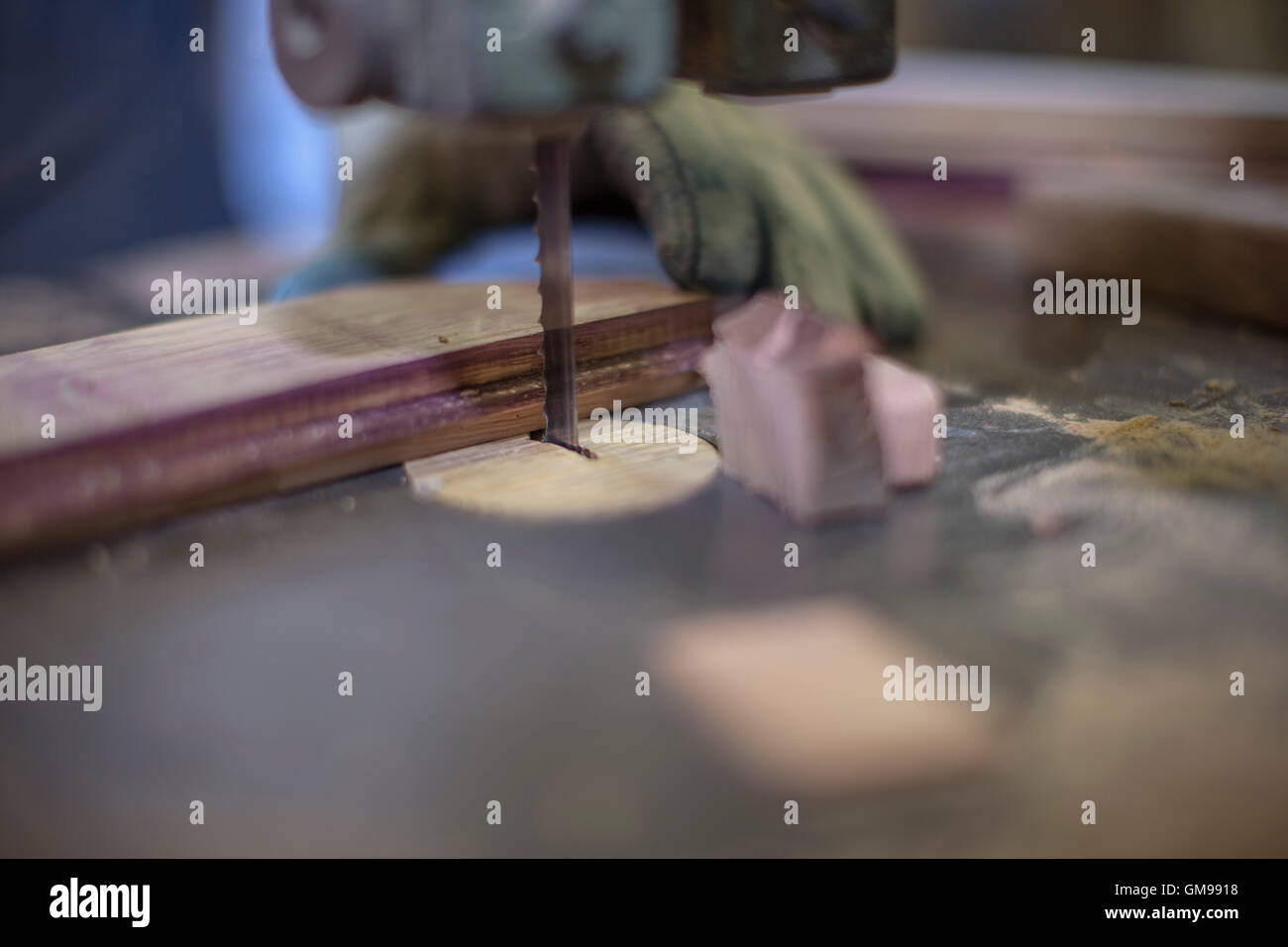 Cooperage, wood saw, sawing Stock Photo - Alamy