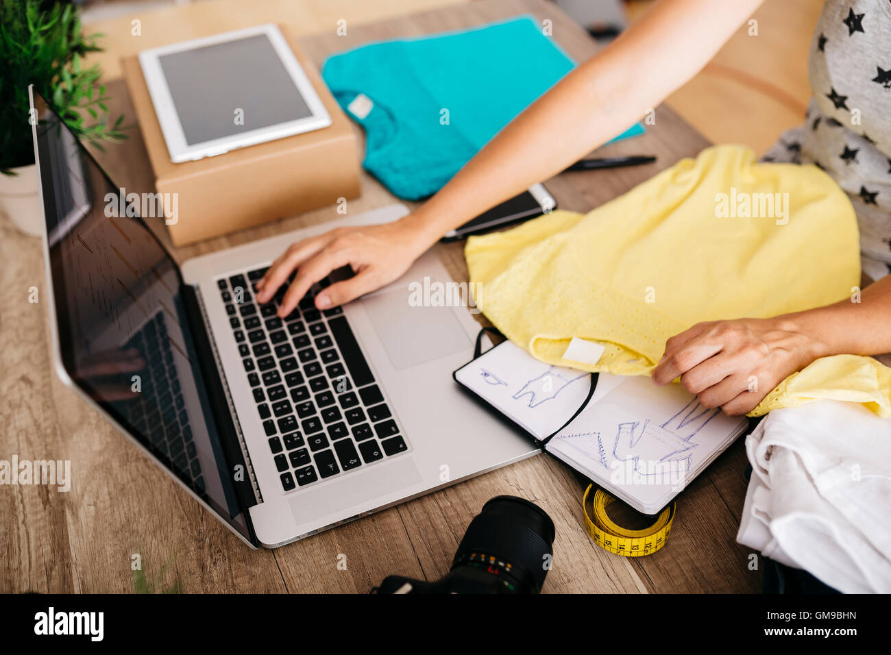 Garment sketch hi-res stock photography and images - Alamy