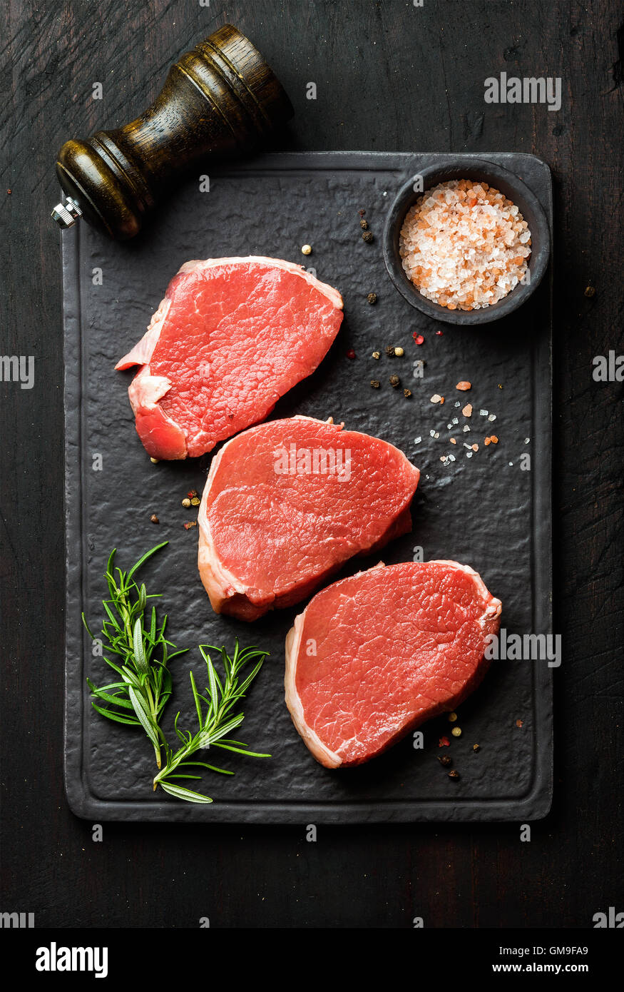 Eye of round roast hi-res stock photography and images - Alamy