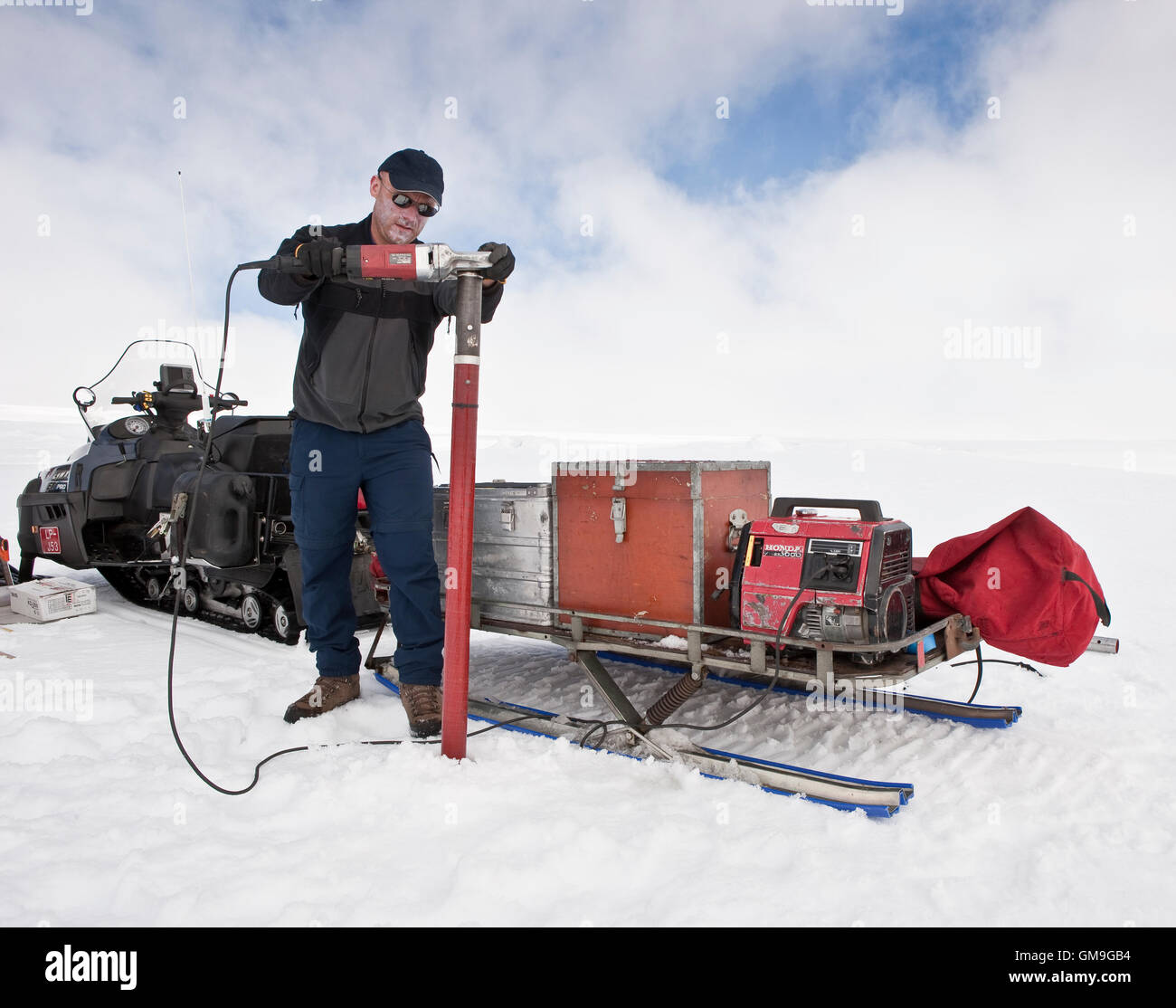 Drilling ice core samples hi-res stock photography and images - Alamy