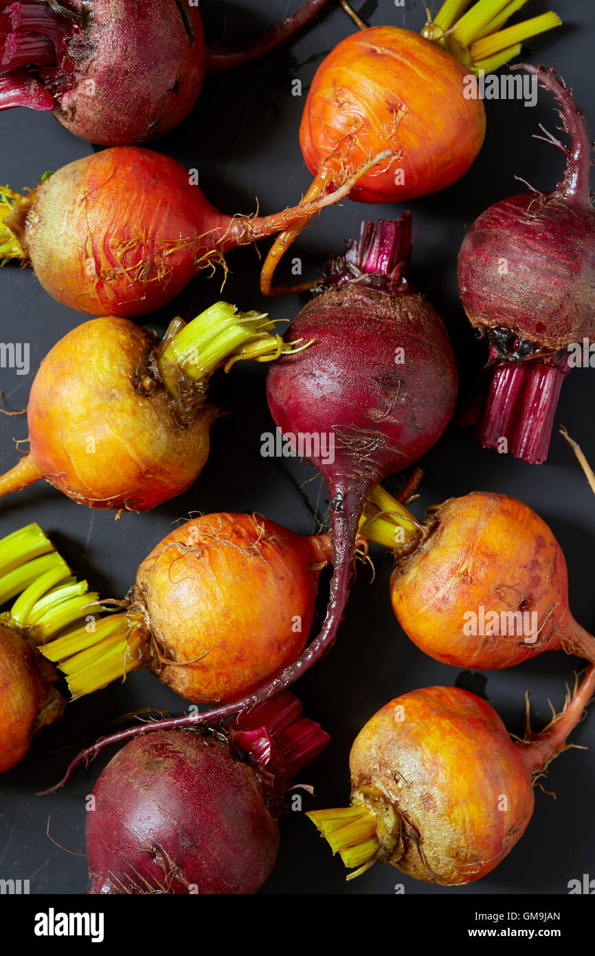Overhead view of raw beets Stock Photo - Alamy