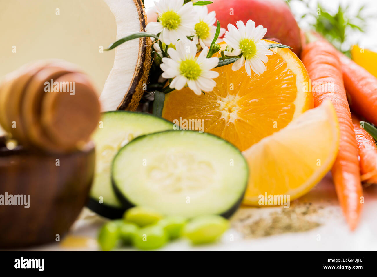 Vegetables with flowers hi-res stock photography and images - Alamy