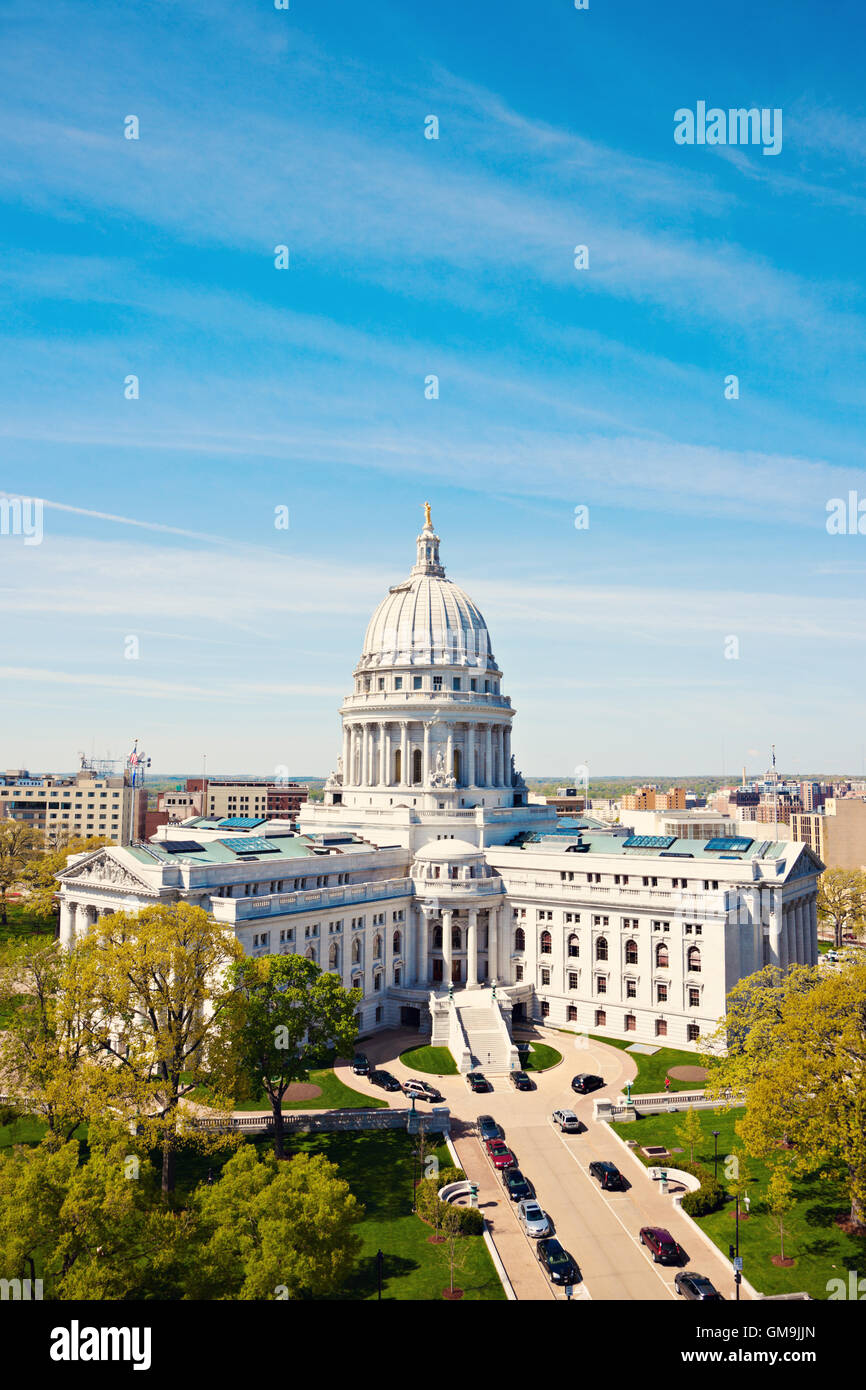 Madison wisconsin state street hi-res stock photography and images - Alamy