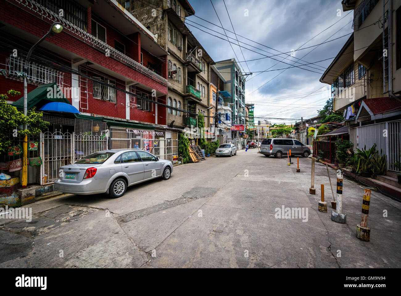 Street and buildings in Sampaloc, Manila, The Philippines Stock Photo ...