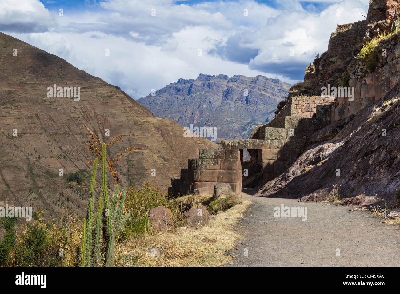 Amazing inca Stone work with precision and perfection as seen here on a ...