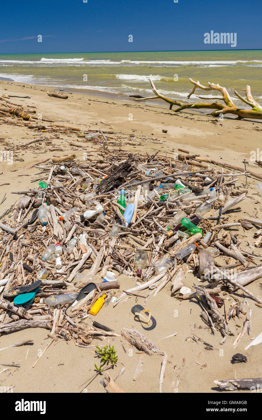 Land pollution caribbean hi-res stock photography and images - Alamy