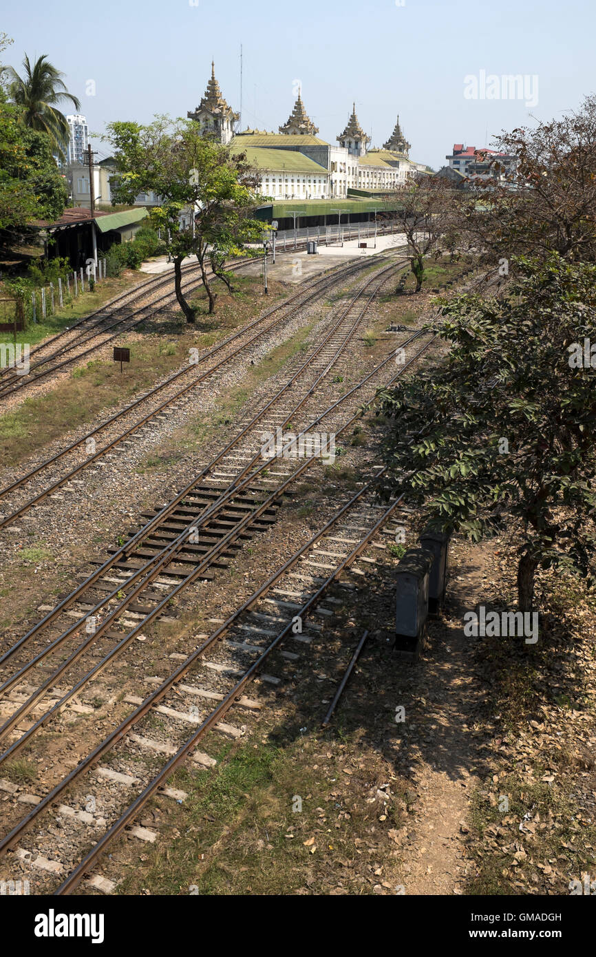 Yangon railways transport hi-res stock photography and images - Alamy