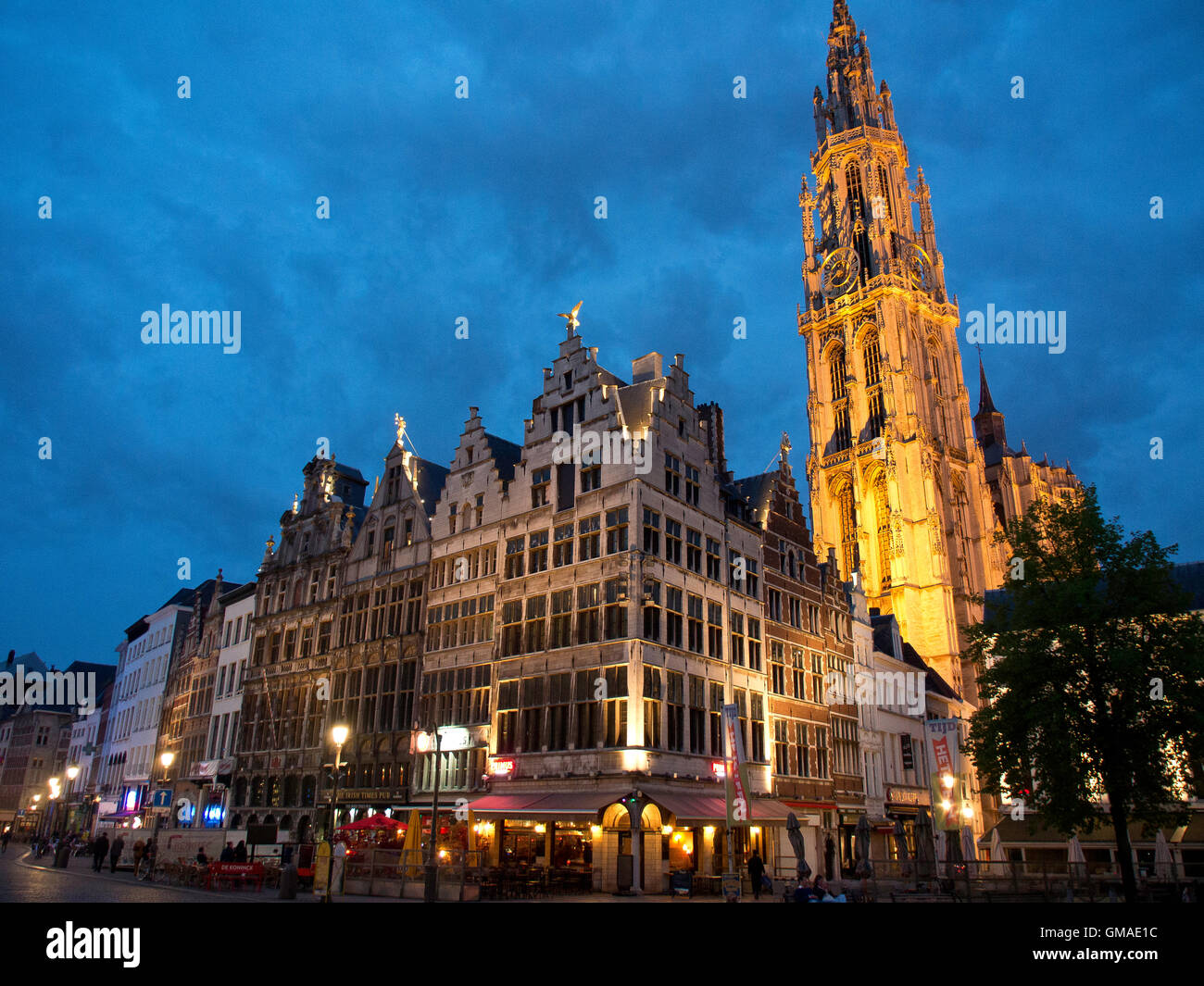night in antwerp Stock Photo - Alamy