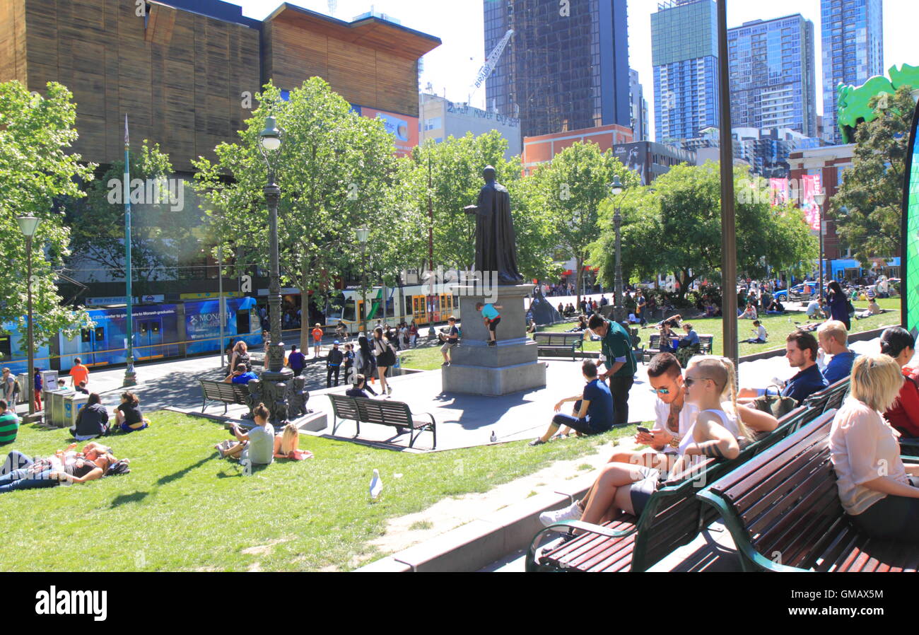 Melbourne people background hi-res stock photography and images - Alamy