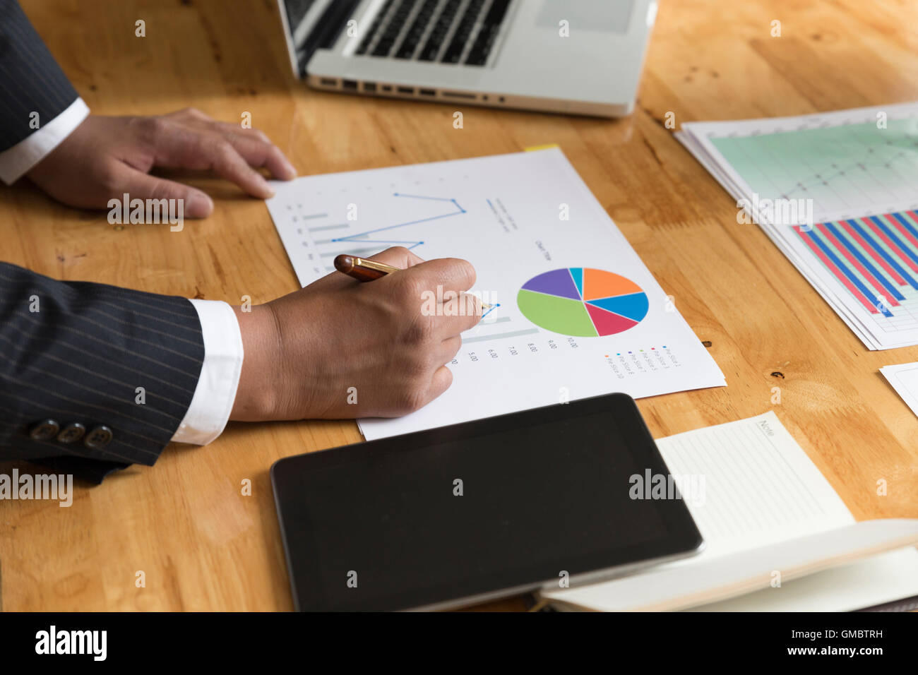 Working with chart hi-res stock photography and images - Alamy