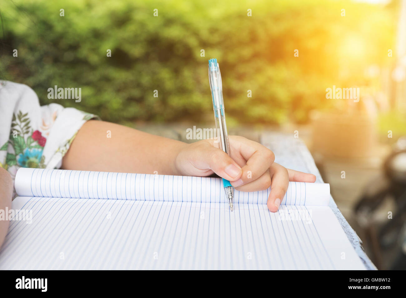 Pen writing hi-res stock photography and images - Alamy