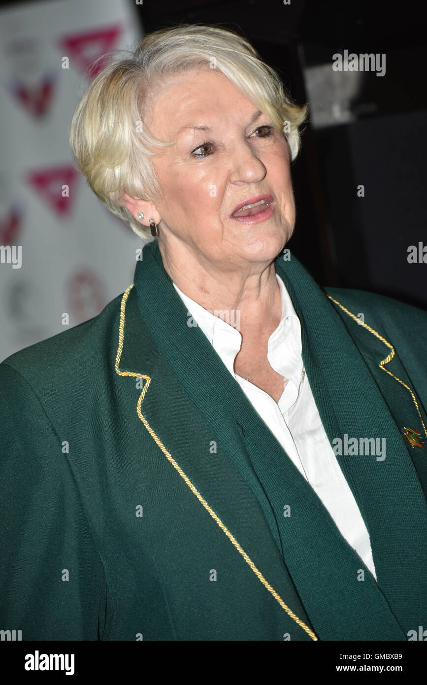 Auckland, New Zealand. 25th Aug, 2016. South Africa coach Norma Plummer ...