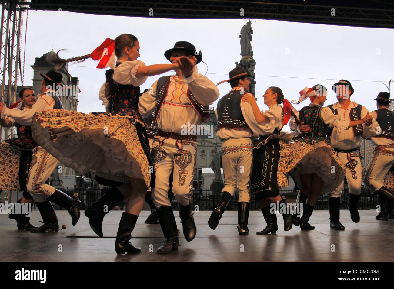 Dancers from the Slovak folklore ensemble BORIEVKA dancing at the ...