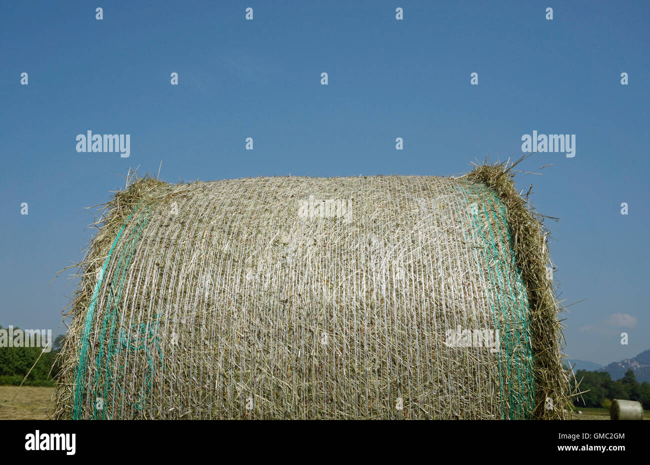 Rolled hay bale close hi-res stock photography and images - Alamy