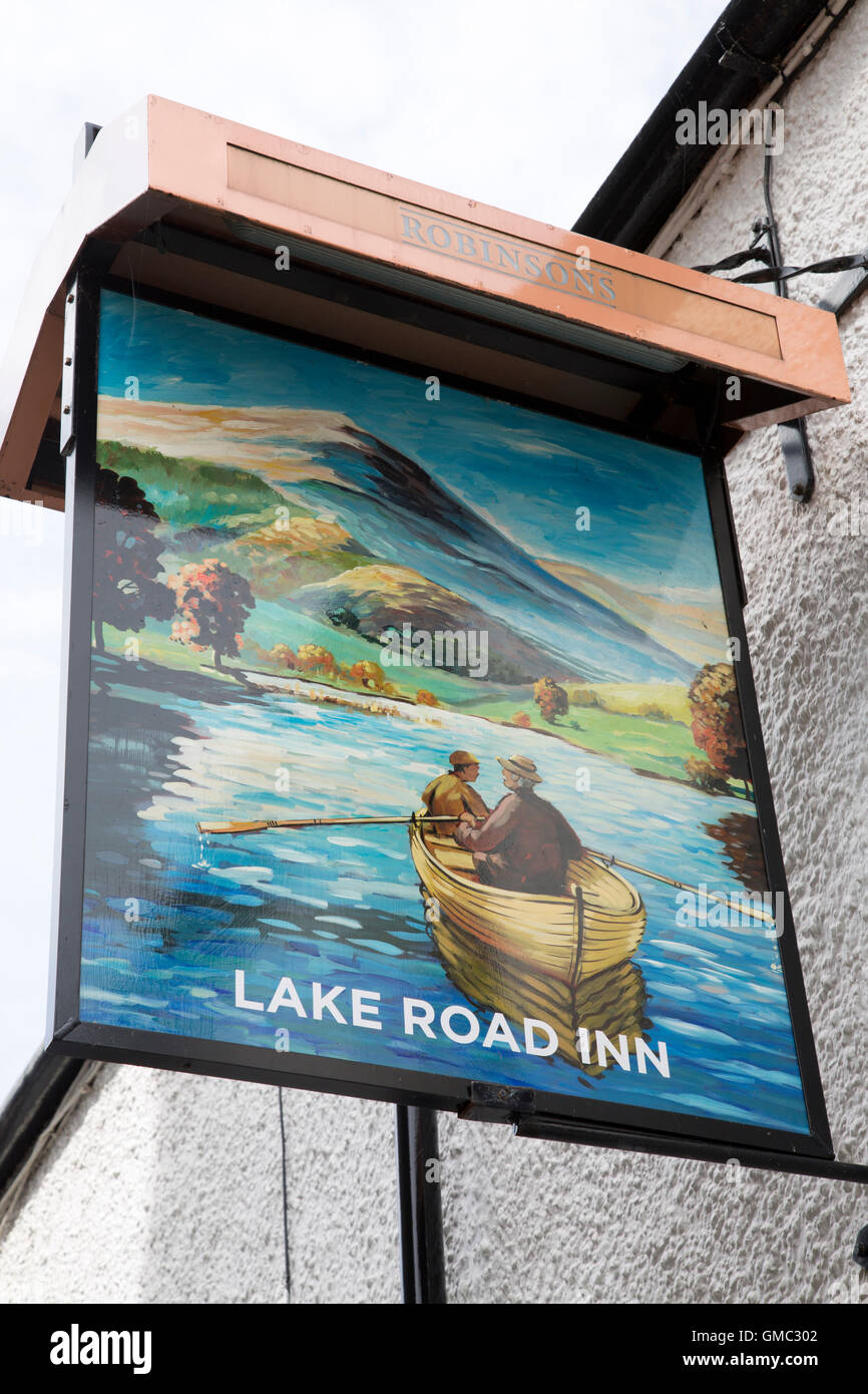Lake road inn hi-res stock photography and images - Alamy