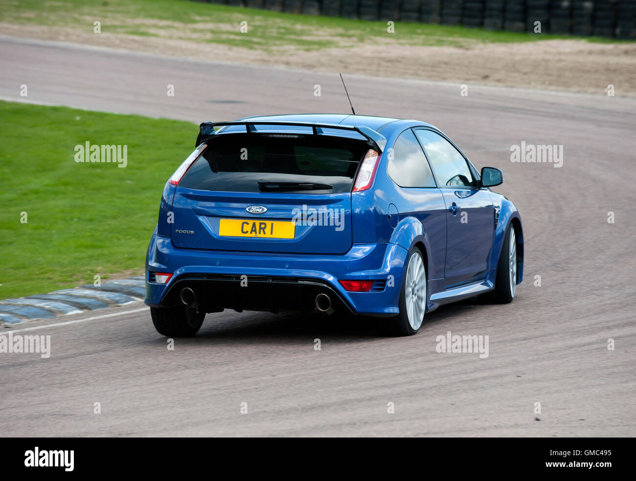 Ford Focus RS Mk2, high performance hot hatch car on a race track Stock ...