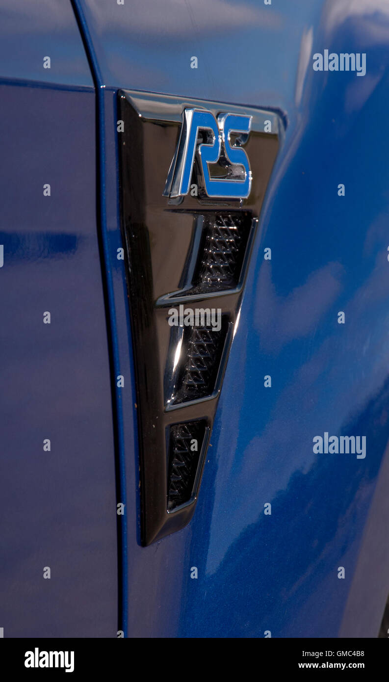 Ford focus rs logo hi-res stock photography and images - Alamy