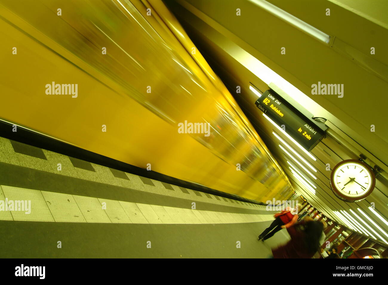 yellow berlin metro train Stock Photo - Alamy