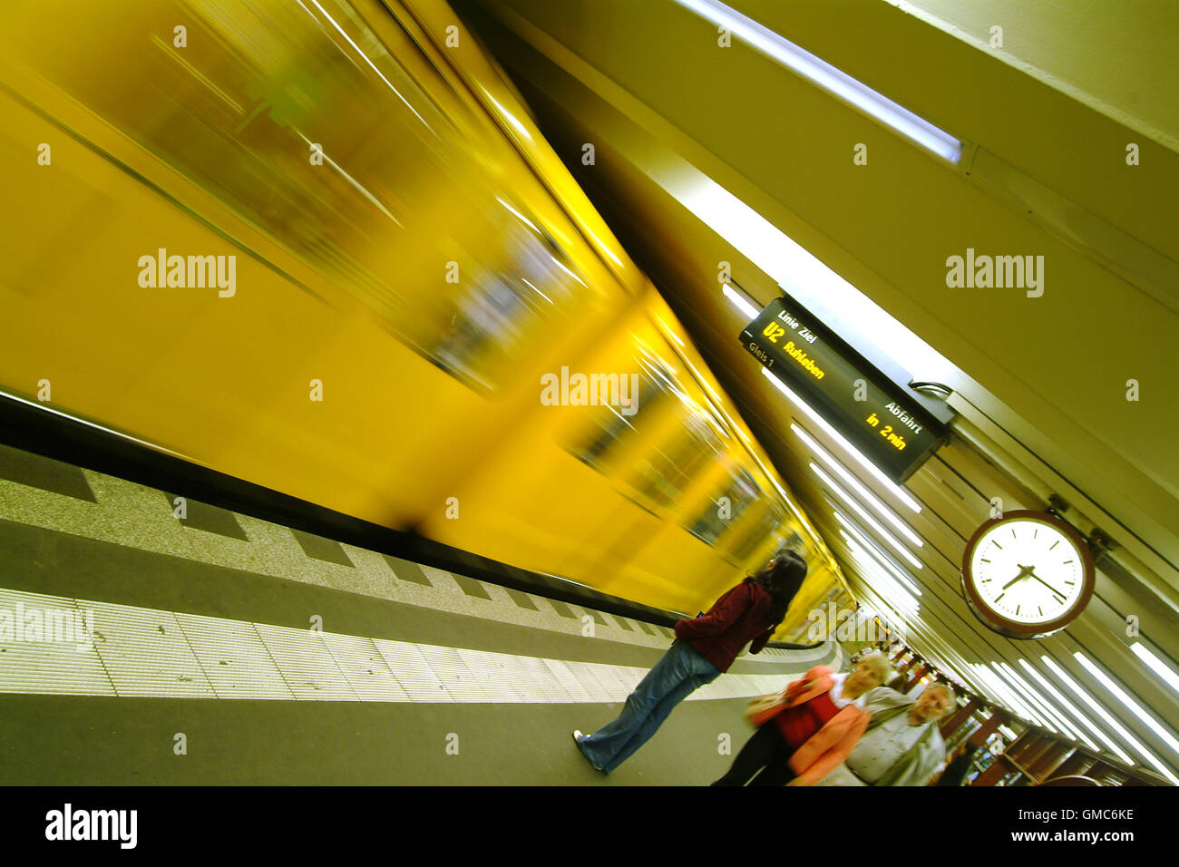 yellow berlin metro train Stock Photo - Alamy