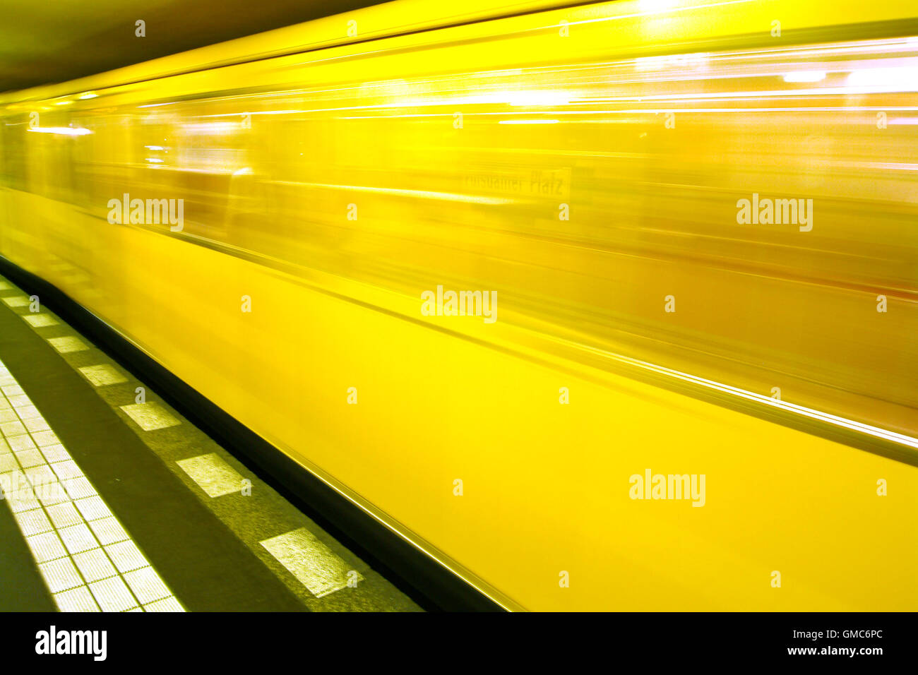 yellow berlin metro train Stock Photo - Alamy