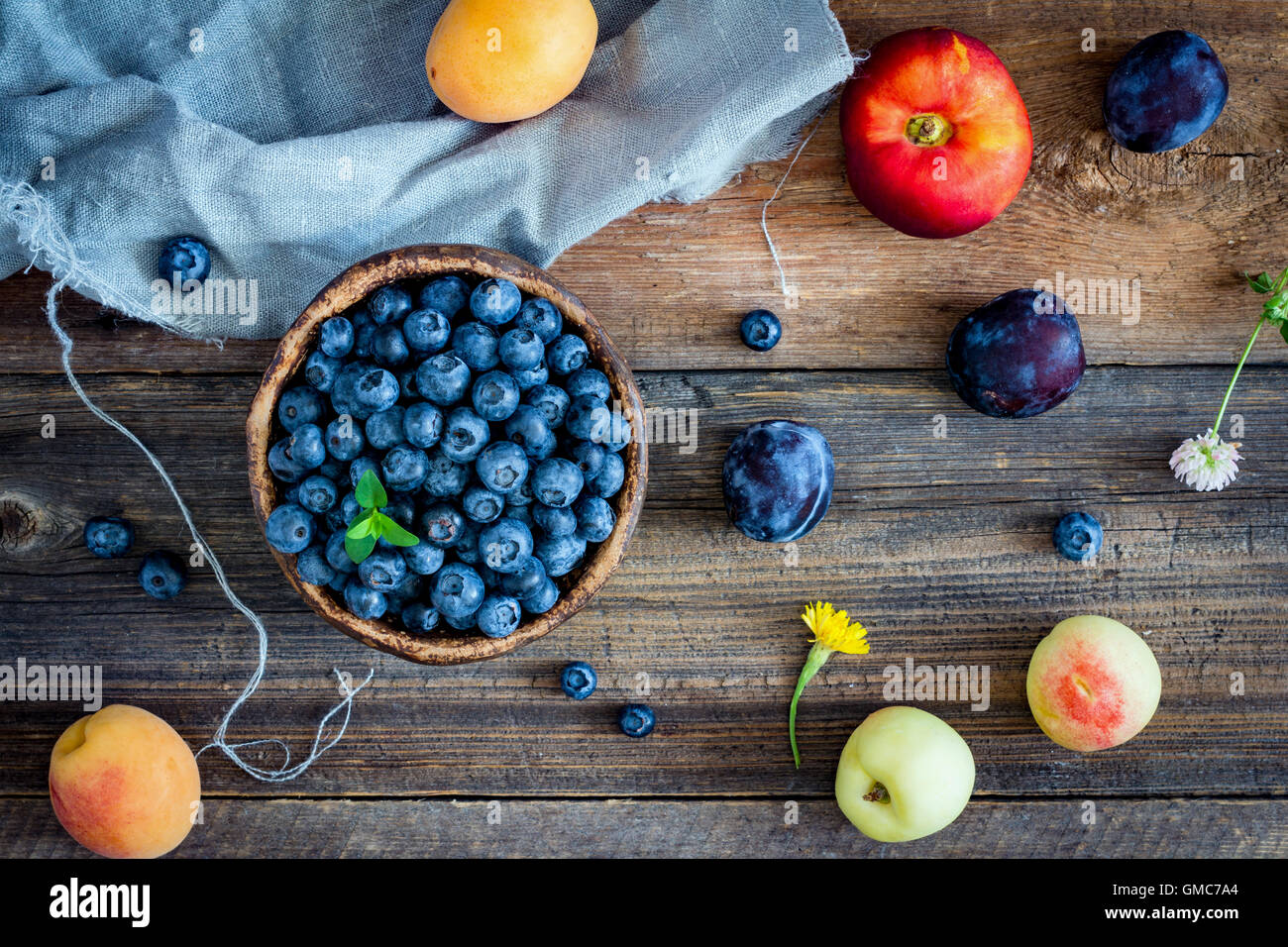 Peach and berry hi-res stock photography and images - Alamy
