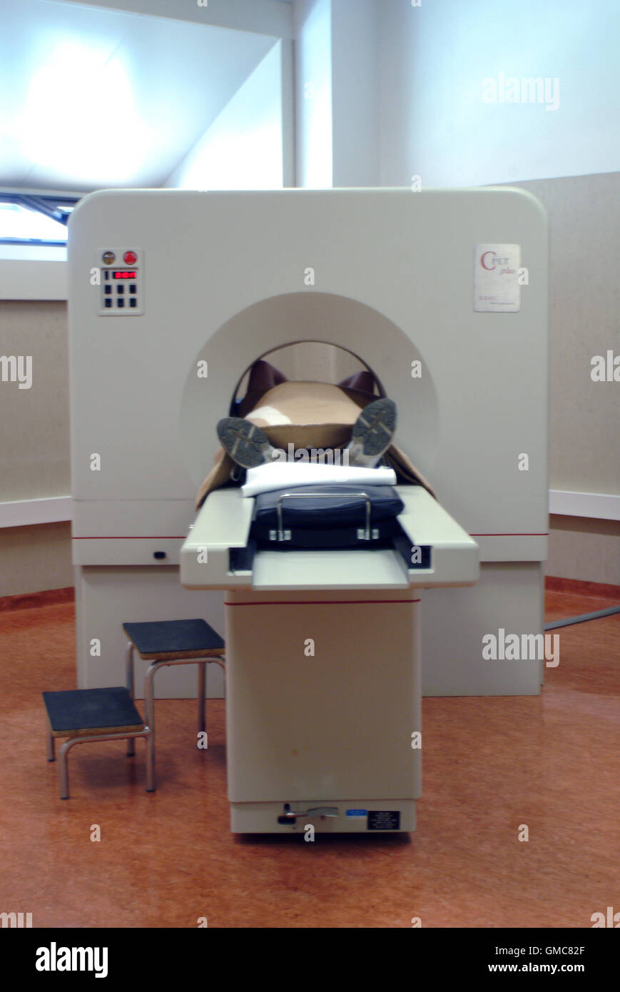 MRI examination in hospital Stock Photo - Alamy