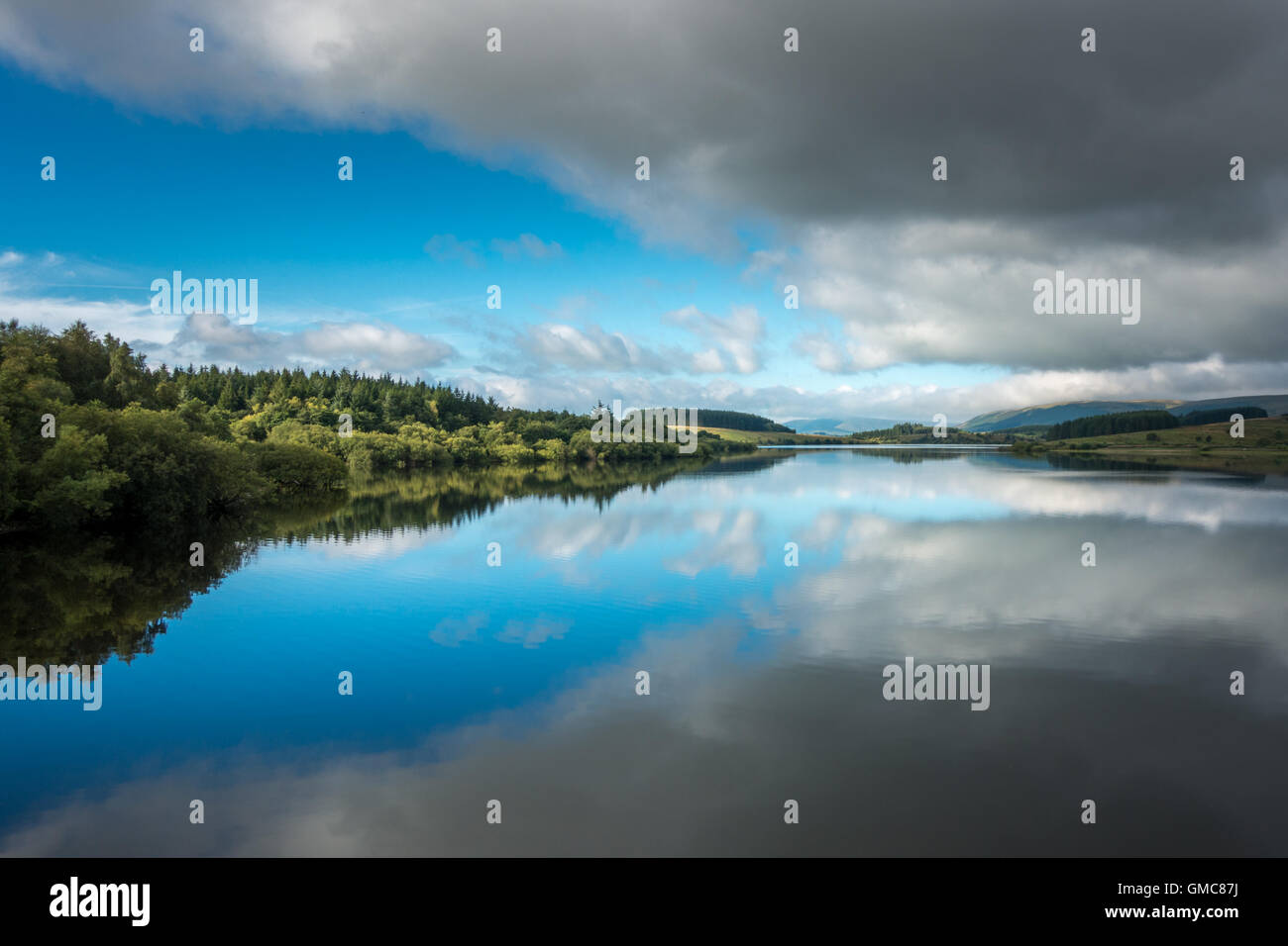 Stocks Reservoir reflecting a beautiful sky like a mirror, Hodder ...